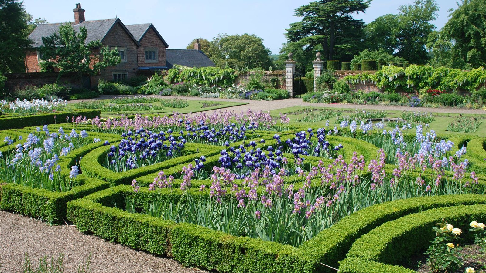 Doddington Hall & Gardens - iVisit